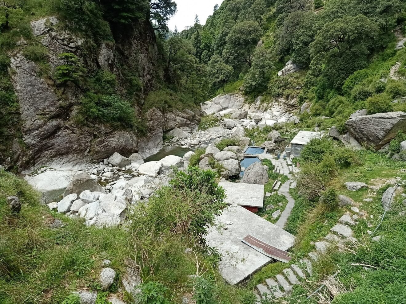 Trekking in Bir Billing | Adventure Trails, Hidden Gems & Best Stay